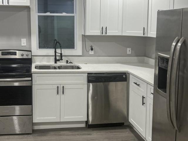 Highquality & modern Atlanta House with Patio or p