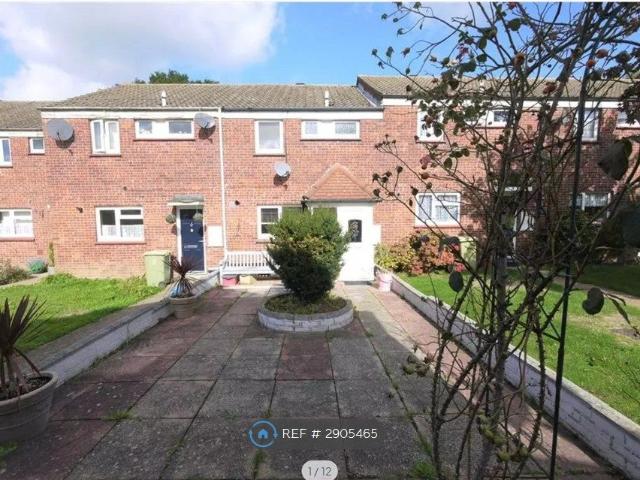Highwood Close, Brentwood CM14, 3 bed terraced house to rent, £1,850 pcm | PrimeLocation