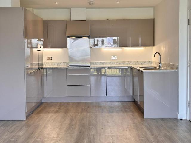 Highwood Drive, Chilmington Green. 2 bed apartment to rent £1,275 pcm £294 pw