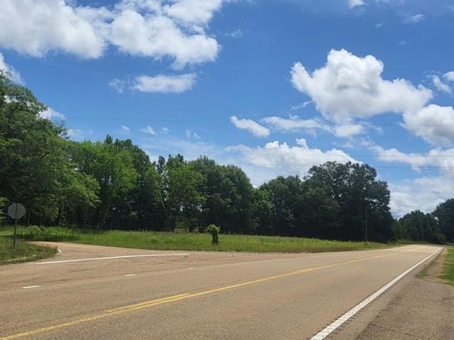 Highway 16, Benton, MS 39039