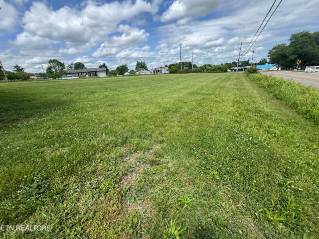Highway 139, Dandridge, TN 37725
