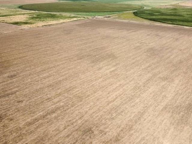 Highway 25 Rd # 8, Ulysses, KS 67880