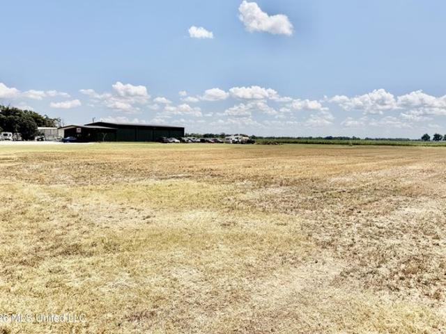 Highway 8, Cleveland, MS 38732