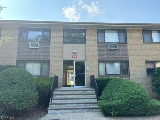 Highwaybuondo Unit D, North Plainfield, Condo For Sale