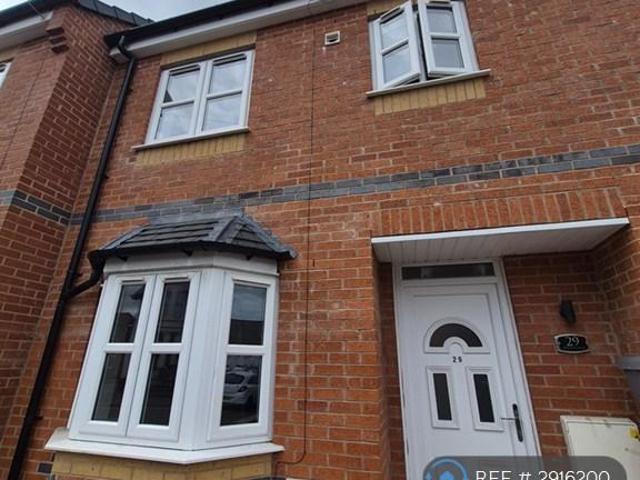 Hightown, Crewe, CW1 4 bed semi detached house to rent £1,495 pcm £345 pw