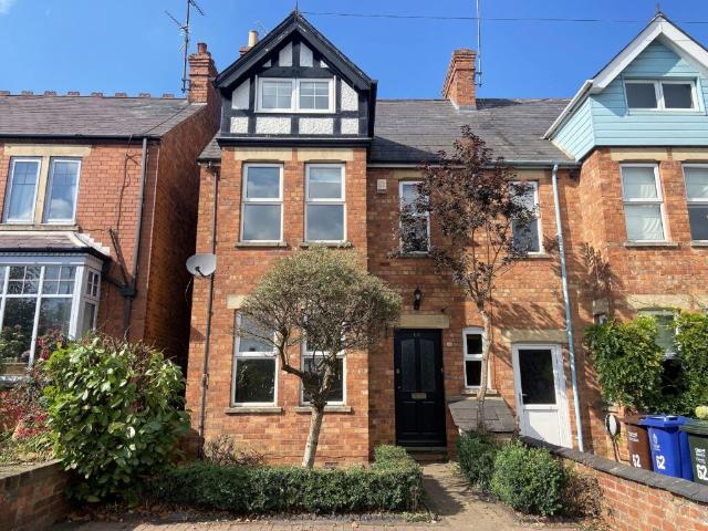 Hightown Road, Banbury, Oxon OX16, 4 bed terraced house to rent, £1,950 pcm | PrimeLocation