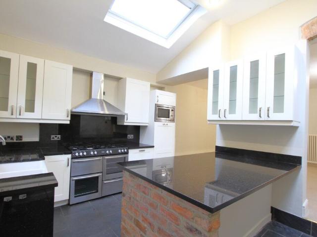 Hightown Road, Banbury, Oxon OX16, 4 bed terraced house to rent, £1,950 pcm | PrimeLocation
