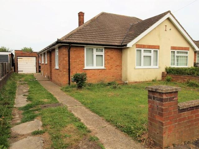 Highview, Bedford, MK41 8ER 2 bed semi detached bungalow to rent £1,395 pcm £322 pw
