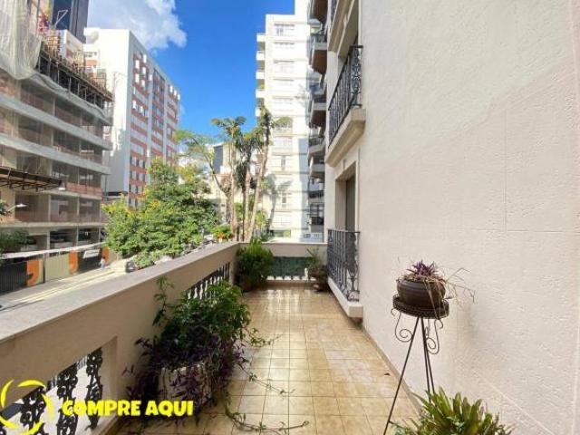 Higienópolis | 4 Quartos | Suíte Master | Banheira | 3 Vagas | Terraço