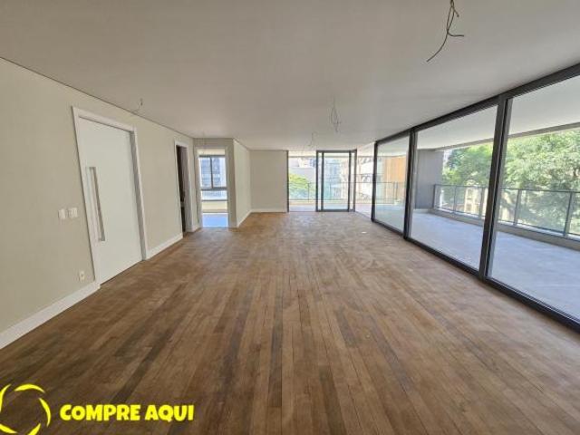 Higienópolis | 4 Quartos | 4 Suítes | Varanda Gourmet| 5 Vagas | Deposito