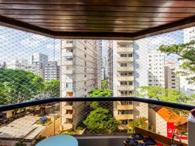 Higienópolis | Com 126,74 m² |3 dorms 1 suíte | 2 vagas | Localização especial!
