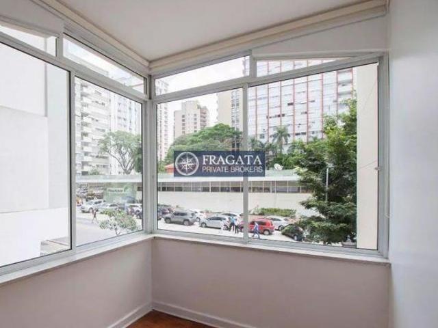 Higienópolis Andar Baixo, 205m² com 3 Dormitórios