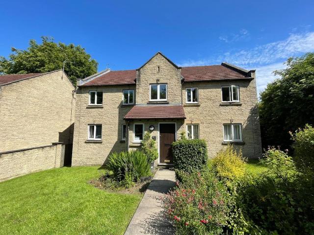 Hilton Court, Bramhope, Leeds, West Yorkshire LS16, 2 bed flat to rent, £895 pcm | PrimeLocation
