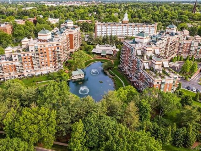 Hilton Ave Unit,garden City, Condo For Sale