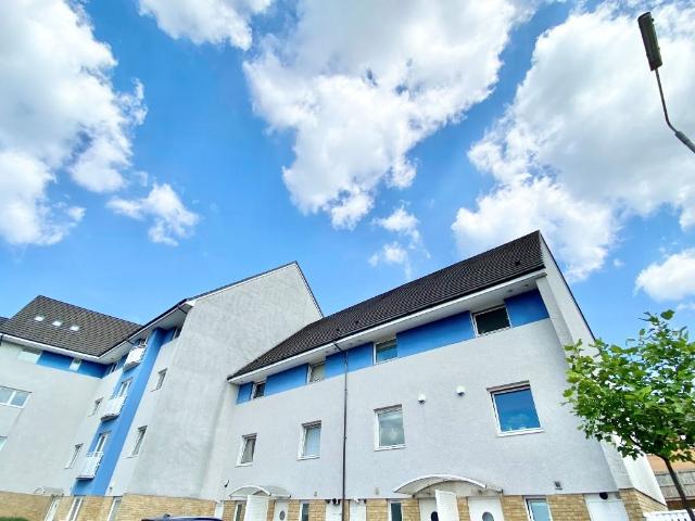 Hilton Gardens, Anniesland, Glasgow G13, 4 bed terraced house to rent, £2,200 pcm | PrimeLocation
