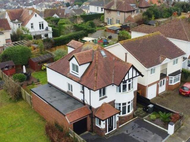 Hilton Drive, Preston, 4 Bedroom Detached