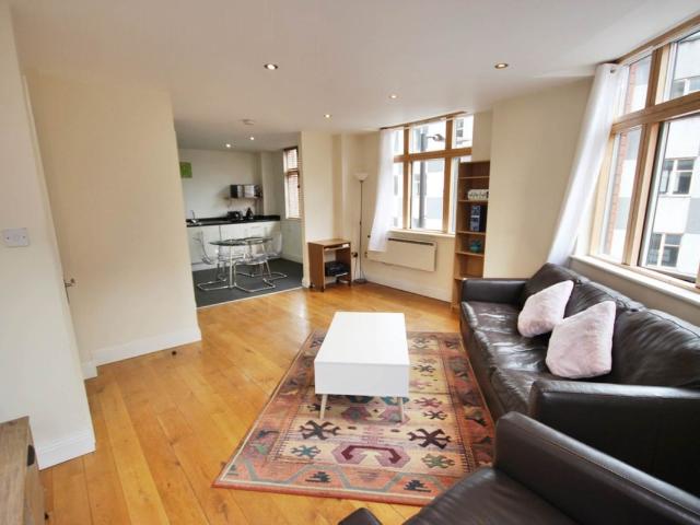 Hilton Street, Manchester M1, 2 bed flat to rent, £1,395 pcm | PrimeLocation