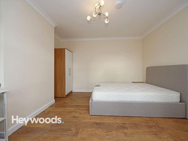 Hilton Road, Stoke On Trent ST4, Room to rent, £525 pcm | PrimeLocation