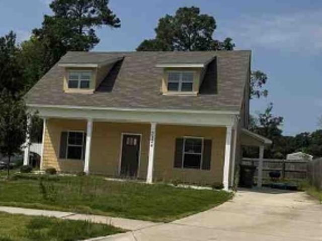 Hilton Woods Dr