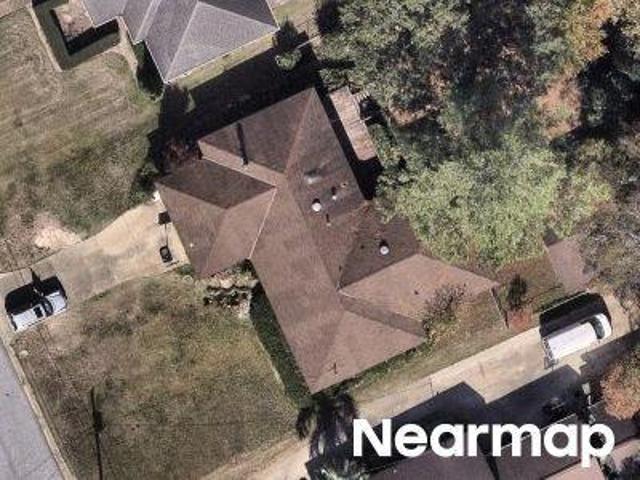 Hilton Woods Dr