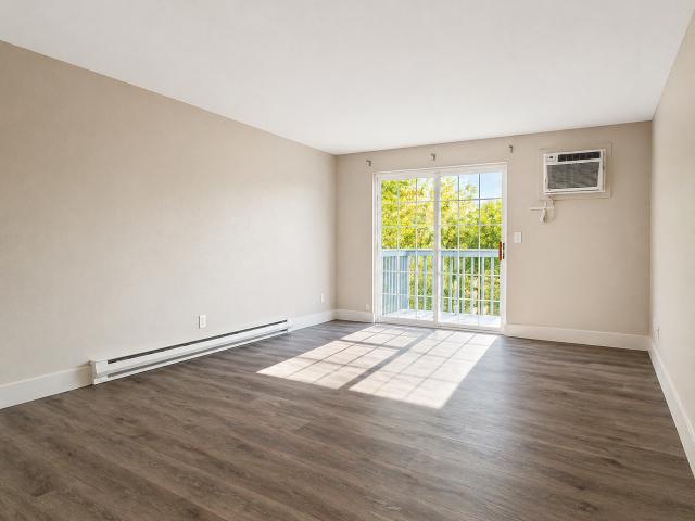 Hilwa LLC 2 Bedroom Apartment for Rent at 4108 W Albany Ave, Kennewick, WA 99336