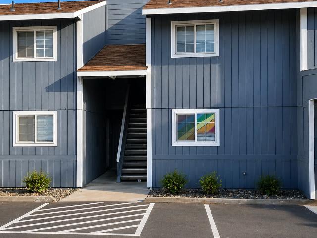 Hilwa LLC 2 Bedroom Apartment for Rent at 4108 W Albany Ave, Kennewick, WA 99336