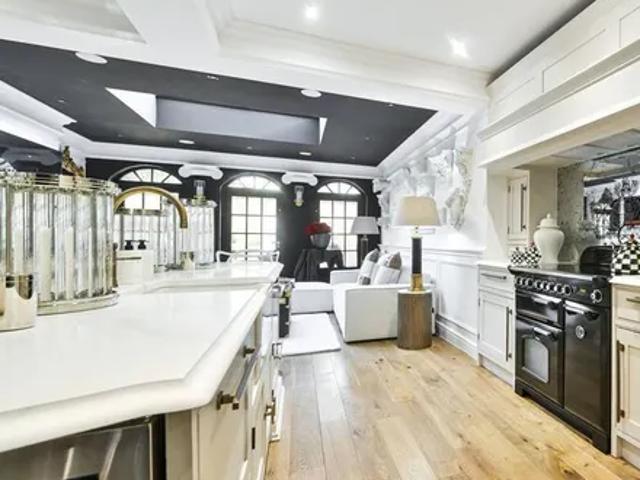 Hilary Close, London, SW6 1EA, United Kingdom | 3 bed house for rent #137017902 | Rentberry