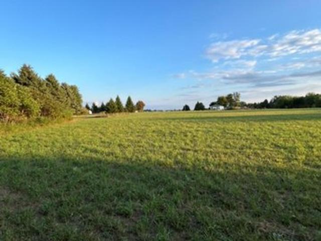 Hilbert Rd Unit 1, Hilbert, WI 54171