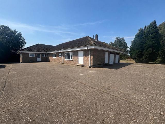 Hilborough, THETFORD 6 bed bungalow to rent £2,750 pcm £635 pw