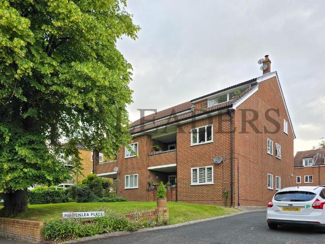 Hildenlea Place, Shortlands, BR2 3 bed flat to rent £2,400 pcm £554 pw