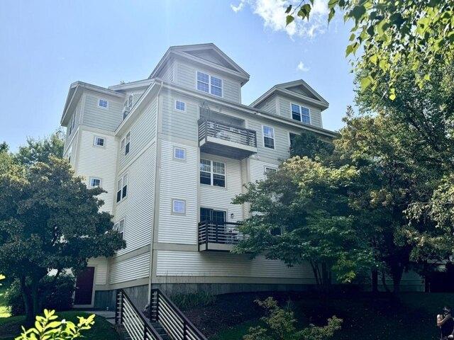 Hildred Dr, Burlington, Condo For Sale