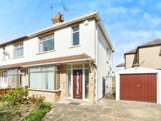 Hill Crescent, Rawdon, 3 Bedroom Semi detached