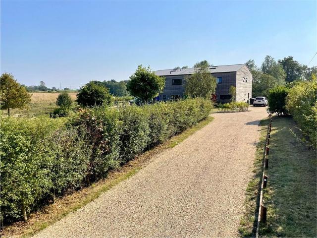 Hill Farm Chase, Assington, Sudbury. 3 bed house to rent £1,675 pcm £387 pw