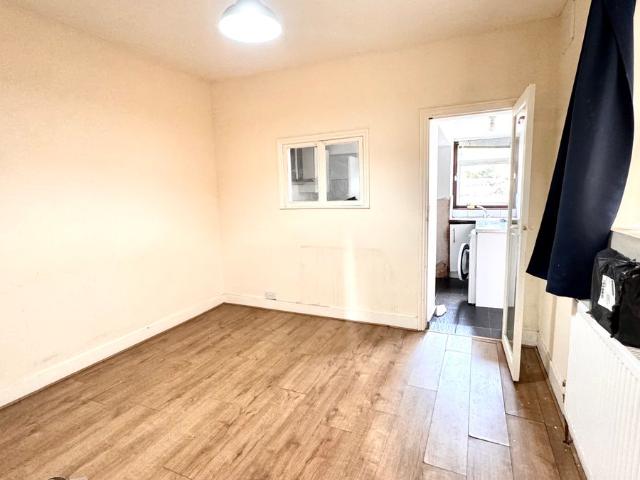 Hill House Road, Dartford DA2, 3 bed semi detached house to rent, £1,700 pcm | PrimeLocation