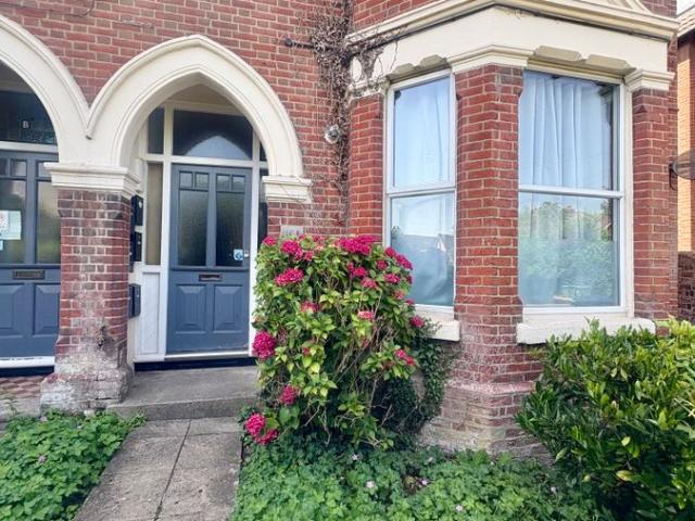 Hill Lane, Southampton SO15, 1 bed flat to rent, £850 pcm | PrimeLocation
