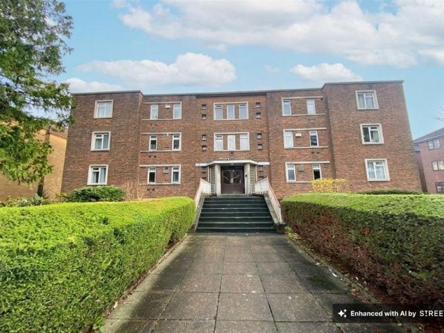 Hill Lane, Southampton SO15 2 bed flat to rent £1,395 pcm £322 pw