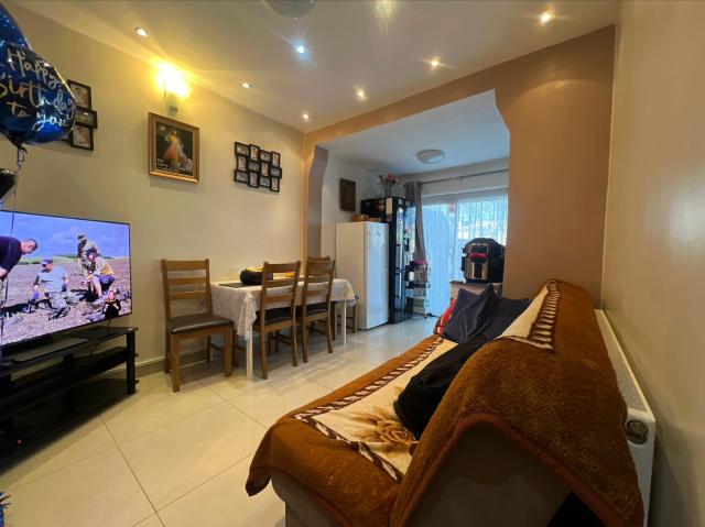 Hill Rise, Greenford UB6, 4 bed semi detached house to rent, £2,500 pcm | PrimeLocation