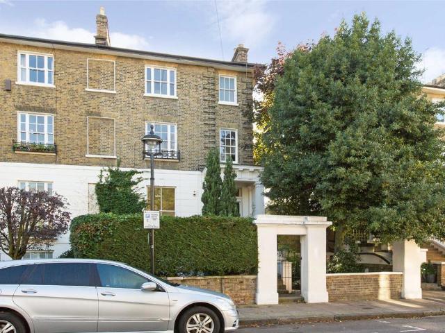 Hill Road, St John's Wood, London, NW8 4 bed apartment to rent £7,497 pcm £1,730 pw