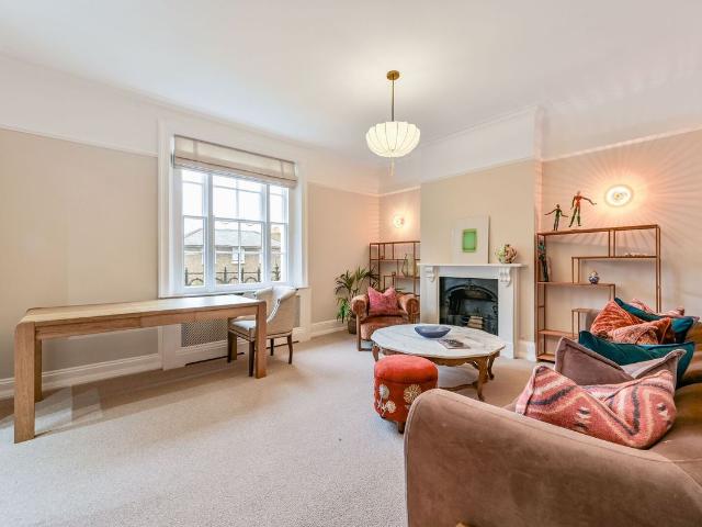 Hill Road, St John's Wood, London NW8, 4 bed flat to rent, £7,800 pcm | PrimeLocation