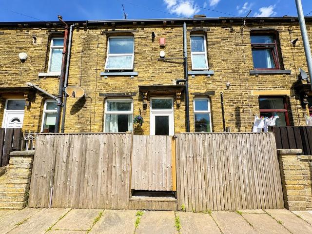 Hill Street, Bradford BD6, 1 bed terraced house to rent, £675 pcm | PrimeLocation