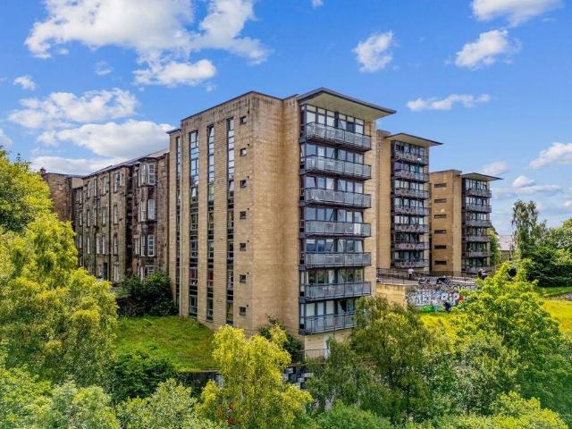 Hill Street, Glasgow, G3 Studio to rent £1,000 pcm £231 pw