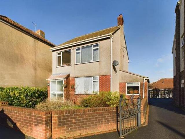 Hill Street, Kingswood, 3 Bedroom Detached