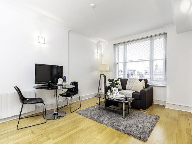 Hill Street, London W1J, Studio to rent, £2,817 pcm | PrimeLocation