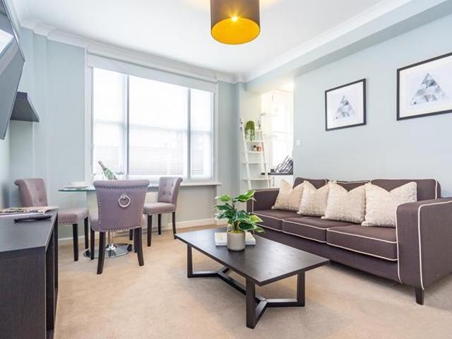 Hill Street, London W1J 1 bed apartment to rent £3,276 pcm £756 pw