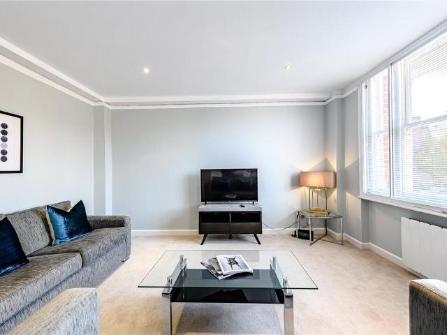 Hill Street, London W1J 1 bed apartment to rent £3,770 pcm £870 pw