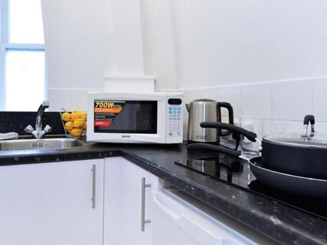 Hill Street, London W1J, 1 bed flat to rent, £2,817 pcm | PrimeLocation