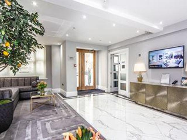 Hill Street, London W1J 1 bed flat to rent £3,200 pcm £738 pw