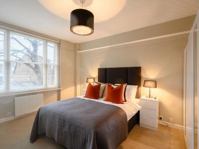Hill Street, London W1J, 1 bed flat to rent, £3,358 pcm | PrimeLocation