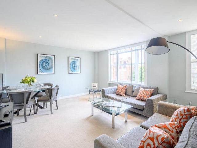 Hill Street, London W1J 2 bed apartment to rent £4,983 pcm £1,150 pw