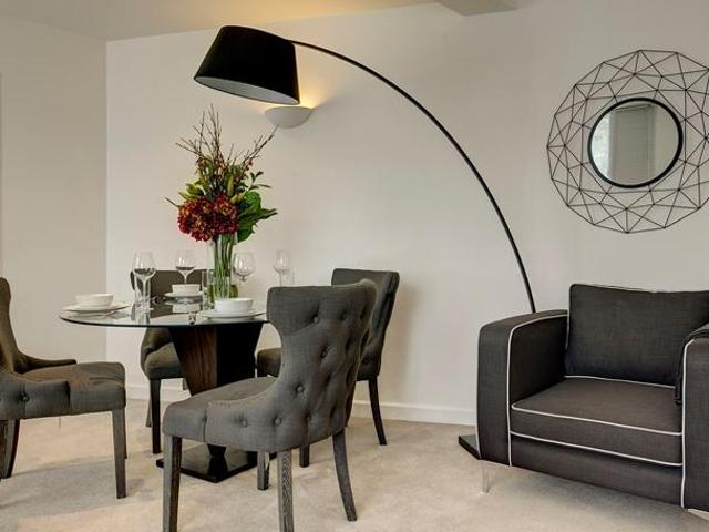 Hill Street, London W1J 2 bed apartment to rent £5,200 pcm £1,200 pw